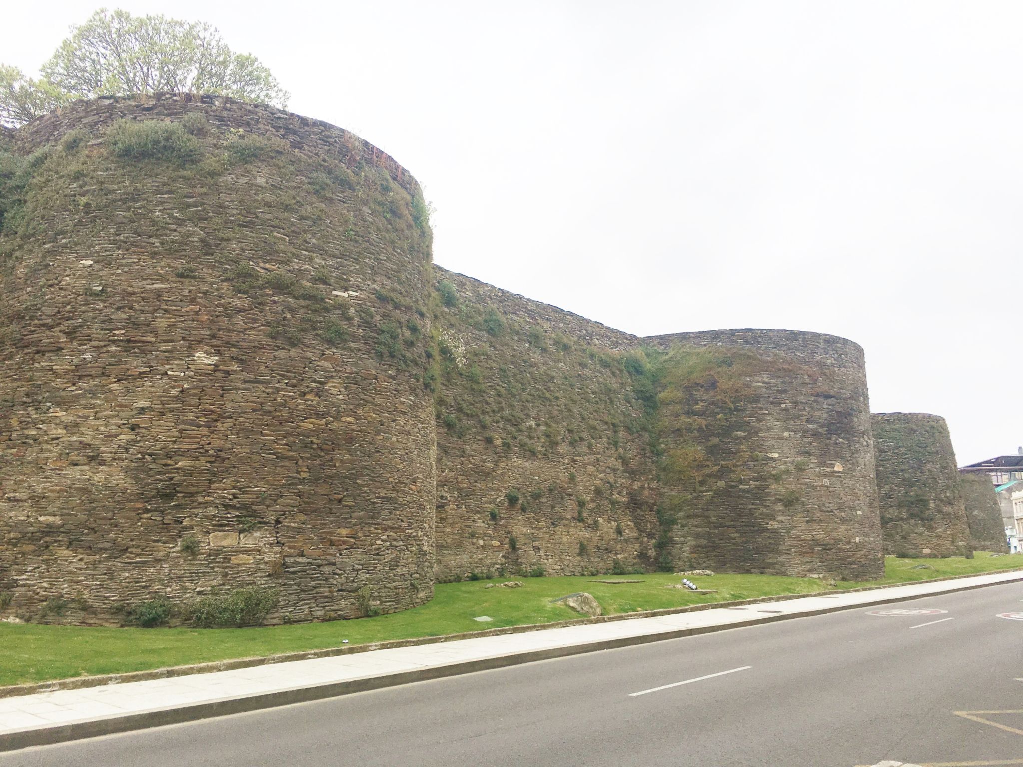 Lugo, Leon and Burgos - Spanish Road Trip Part 3 - Hastings Battleaxe